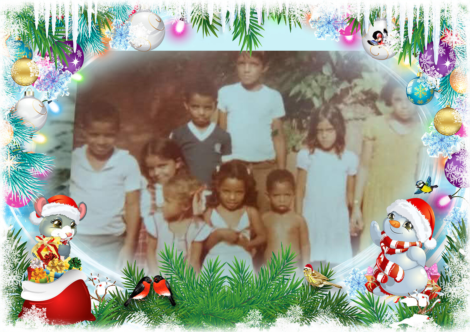 Photo frames. New Year photo frame with a small mouse and a snowman ...